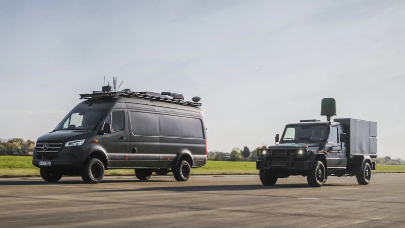 Mercedes-Benz Rilis G-Class dan Vans Taktis Perang Terbaru - kabaroto