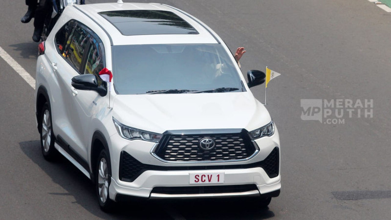 Arti Pelat Nomor SCV 1 pada Toyota Kijang Innova Zenix Hybrid yang ...
