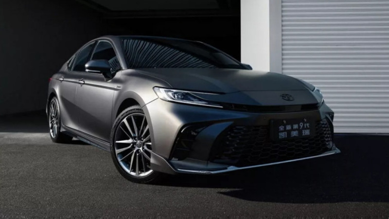 Toyota Camry Glorious Edition: Tampil Mewah dengan Sentuhan Sporty di ...