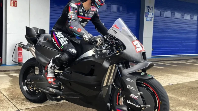 Aprilia Uji Perdana Prototipe Motor MotoGP 850cc 2027 di Sirkuit Jerez ...