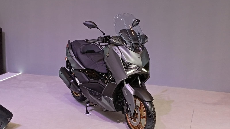 Yamaha XMax Connected TechMax Anyar Resmi Meluncur di IMOS 2025 dengan ...