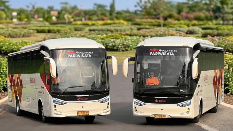 PO Kalisari Luncurkan Dua Bus Baru Dari Karoseri Lakasana - kabaroto