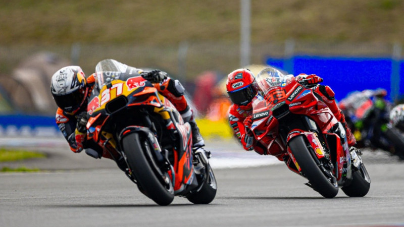 Hasil Sprint Race MotoGP Ceko 2025: Marc Marquez Menang, Meski Sempat Motornya Bermasalah - kabaroto