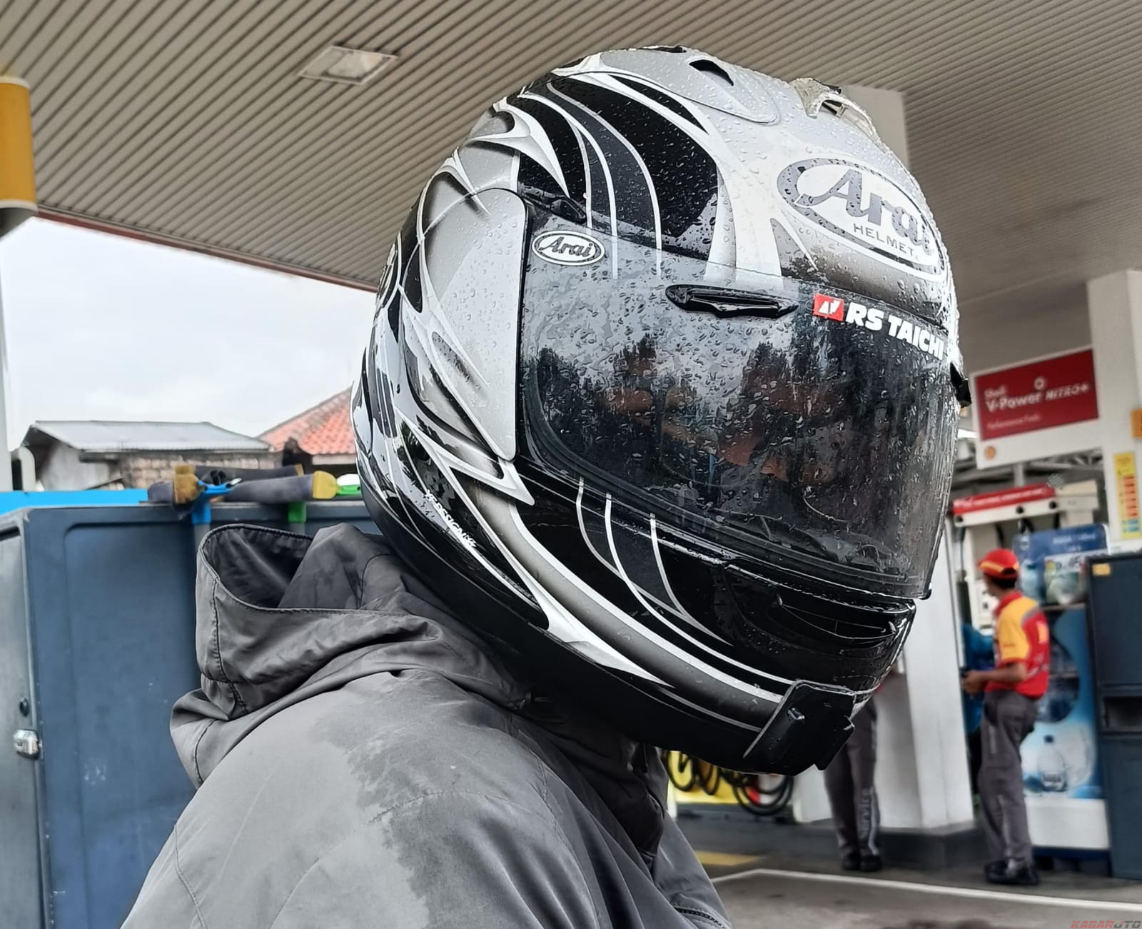 Helmet Strap Lock Bermacam-macam, Sobat Pilih yang Mana? - kabaroto